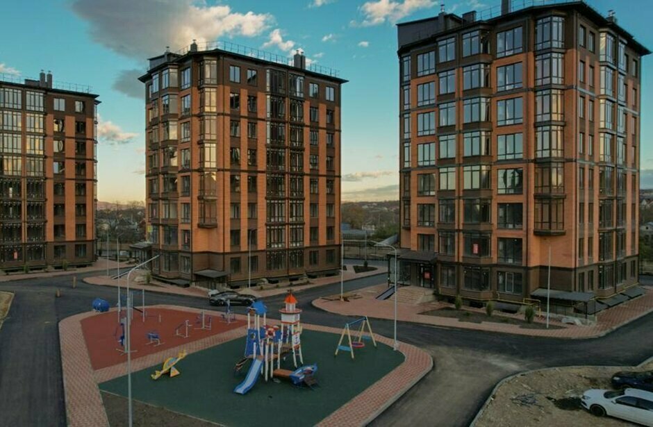 Konut blokları Жемчужный берег, Essentuky, foto