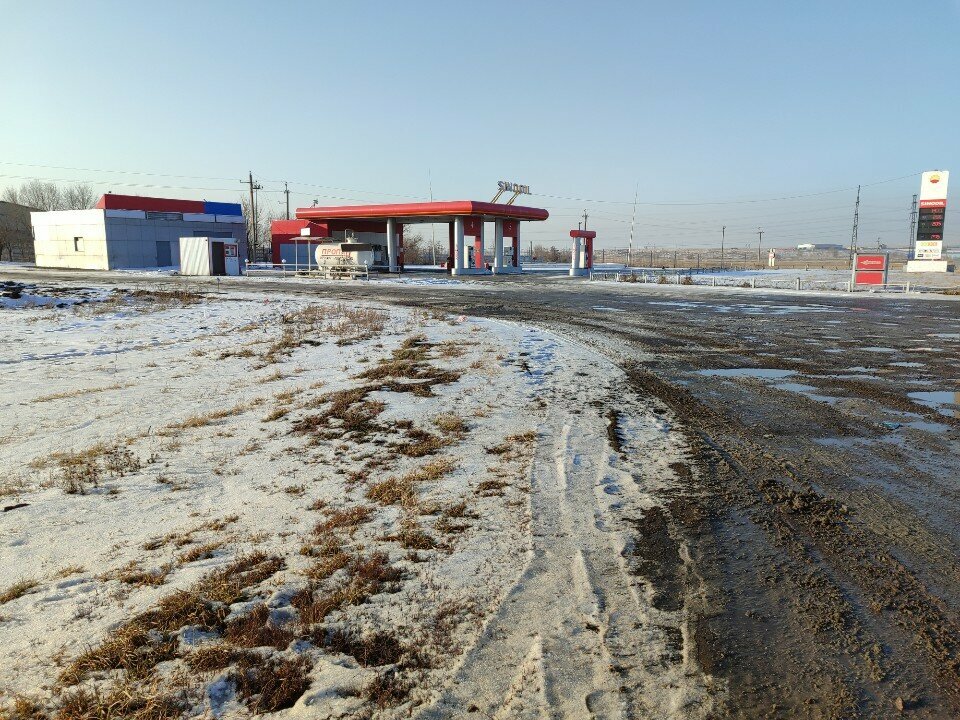 Benzin istasyonu Sinooil, Karağandı, foto