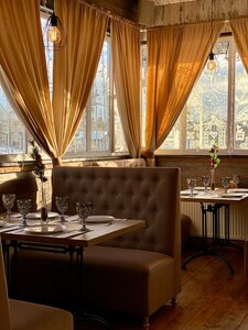 Restaurant (Teatralnaya ulitsa No:1, Serpukhov), restoran  Serpuhov'dan