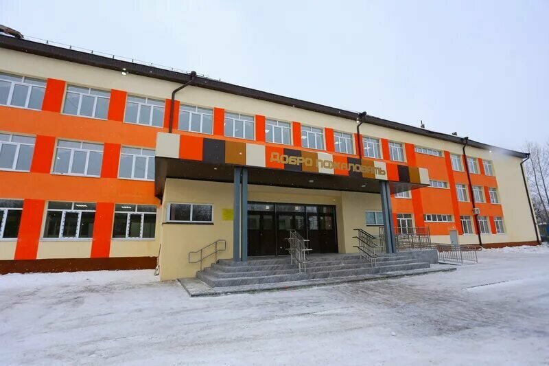 Ortaokul Maou Kaskarinskaya srednyaya obshcheobrazovatelnaya shkola № 1 korpus 2, Tümen (Tiumenskaya) oblastı, foto