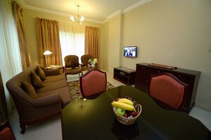 Emirates Stars Hotel Apartments Sharjah (33/3, Al Khan Street, Sharjah), otel  Sharjah'tan