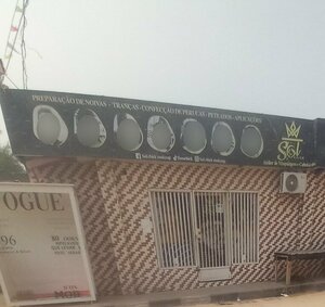 Sol chick (Luanda, Rua de Maquela (Rua C7)), kuaförler  Loanda'dan