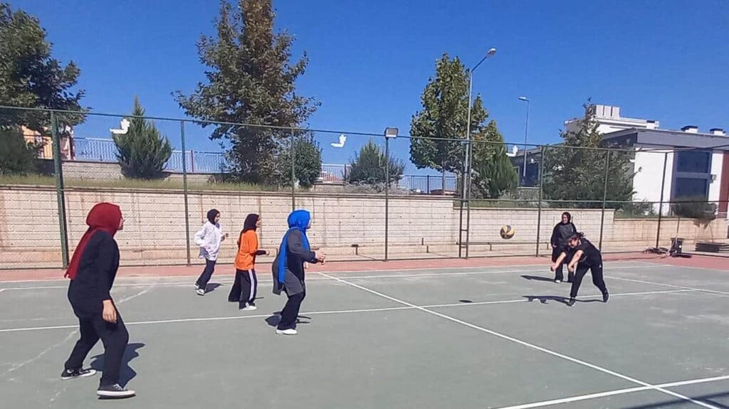 Lise Barbaros Kız Anadolu İmam Hatip Lisesi, Denizli, foto