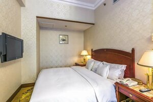 Wuhuan Hotel (Liaoning Province, Prefectural level city of Anshan), otel  Anshan'dan