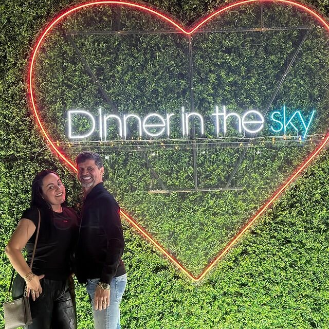 Restoran Dinner in the Sky, Dubai, foto