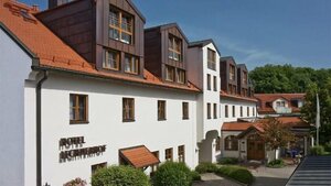 Hotel Lechnerhof (Eichenweg No:4), otel  Münih'ten