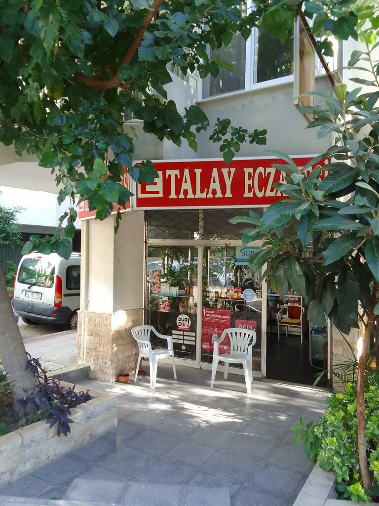Eczaneler Talay Eczanesi, İzmir, foto