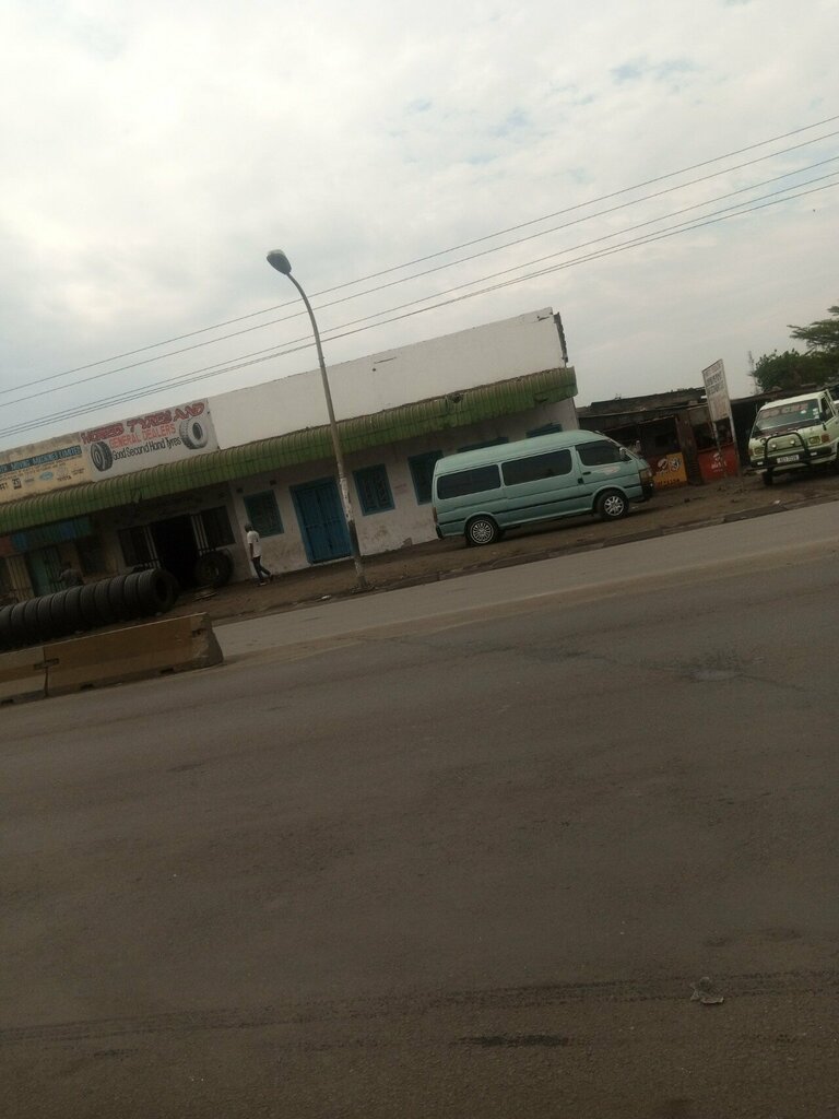 Otomobil servisi Kwik Fit Zambia, Lusaka, foto