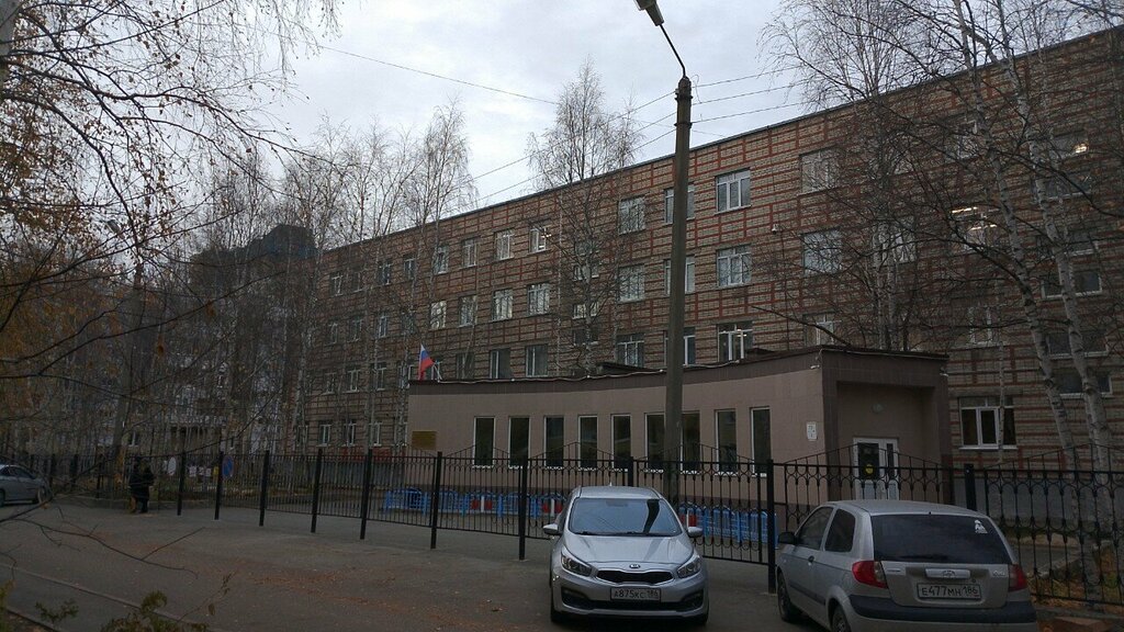Ortaokul Srednyaya obshcheobrazovatelnaya shkola № 10 s uglublennym izucheniyem predmetov, Surgut, foto