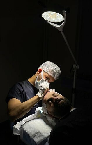 Tıp merkezleri ve klinikler Hair of Europa, İstanbul, foto