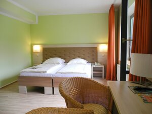 Waldhotel Wandlitz (Bernauer Chaussee No:28, Wandlitz), otel  Brandenburg'dan