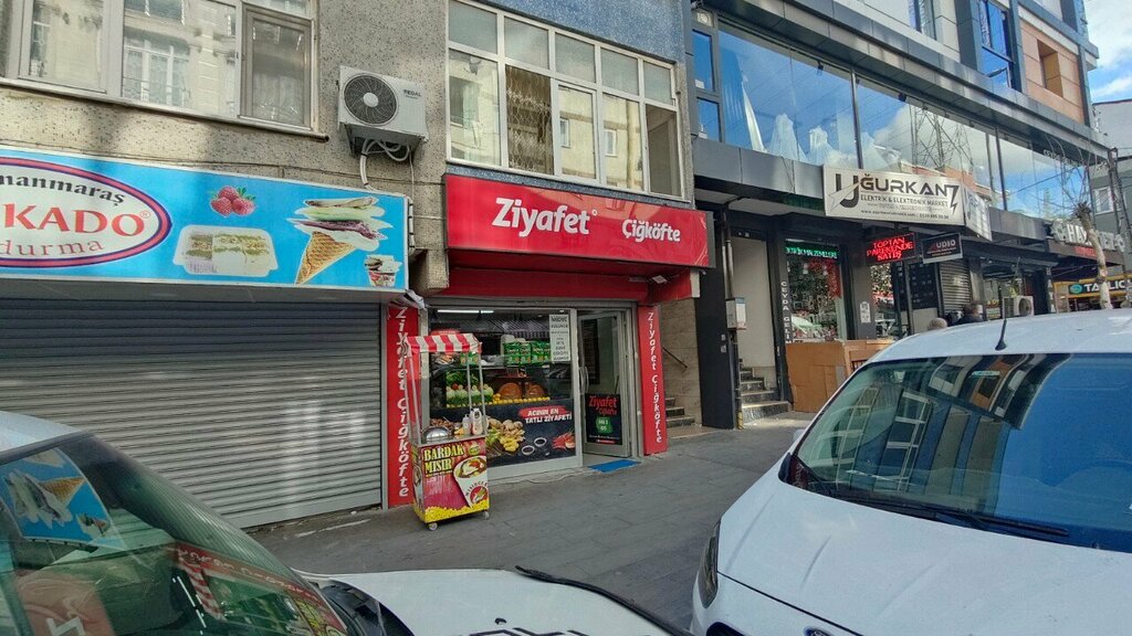 ATM'ler Garanti BBVA ATM, İstanbul, foto