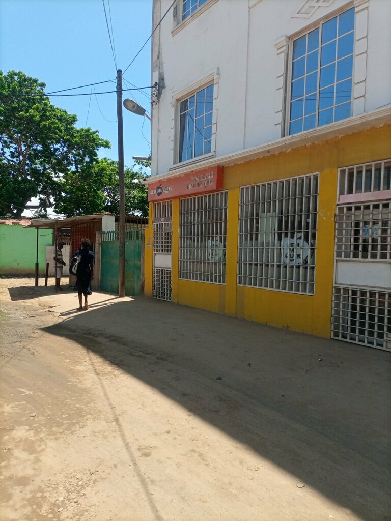 Market Bem Me Quer, Loanda, foto