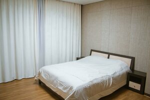 Elite Apart-Hotel (Rakhimzhan Koshkarbayev Avenue No:10/1, Astana), otel  Astana'dan