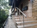 Hediye Şahin Kliniği (Acıbadem Mah., Arma Çıkmazı Sok., No:2/B, Kadıköy, İstanbul), özel ağız ve diş sağlığı klinikleri ve muayenehaneleri  İstanbul'dan