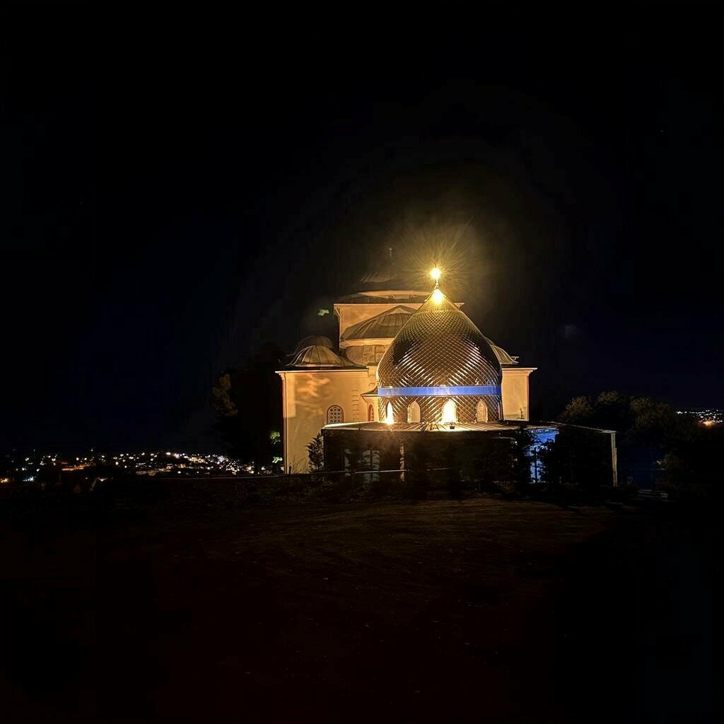 Turistik yerler Hacı Mustafa Hayri Baba Türbesi, Akçaabat, foto