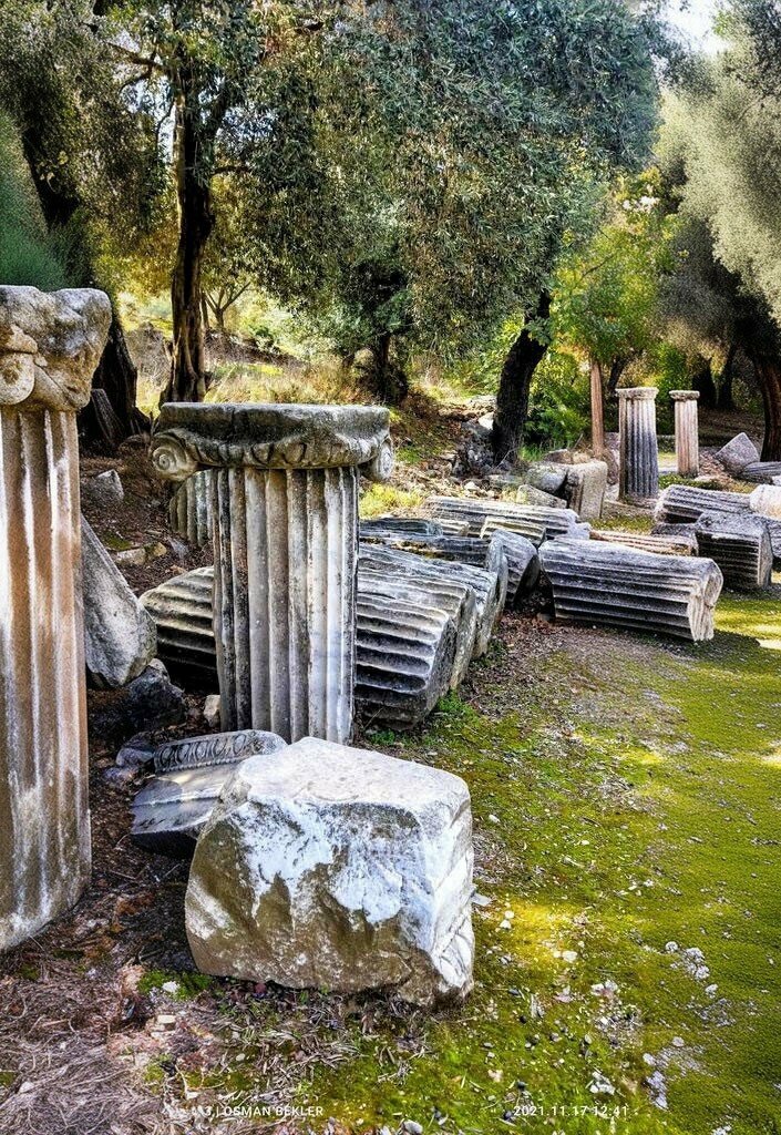 Turistik yerler Stratonikeia Üst Tapınak, Yatağan, foto