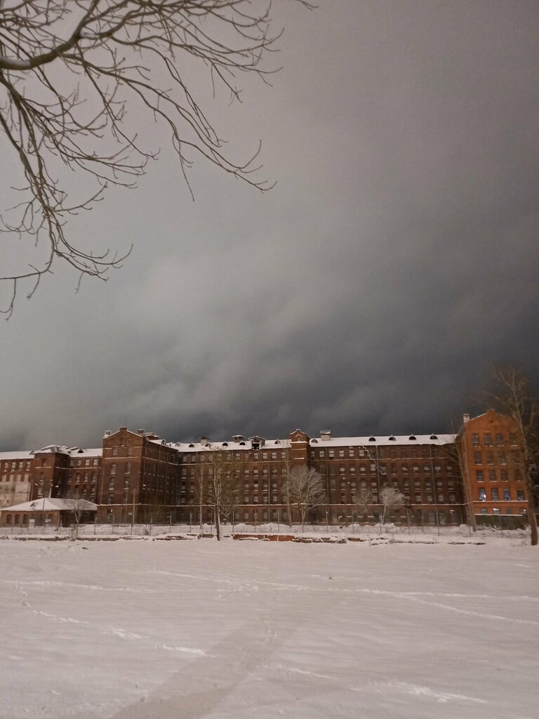 Turistik yerler Kreenholmi Joala vabriku hoone, Narva, foto