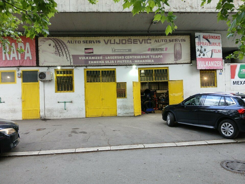 Otopark ve tamirhaneler Vujosevic, Belgrad, foto