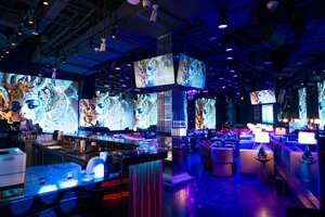 Chalet Berezka (Nakheel Mall, Palm Jumeirah, Jumeirah, Dubai), restoran  Dubai'den