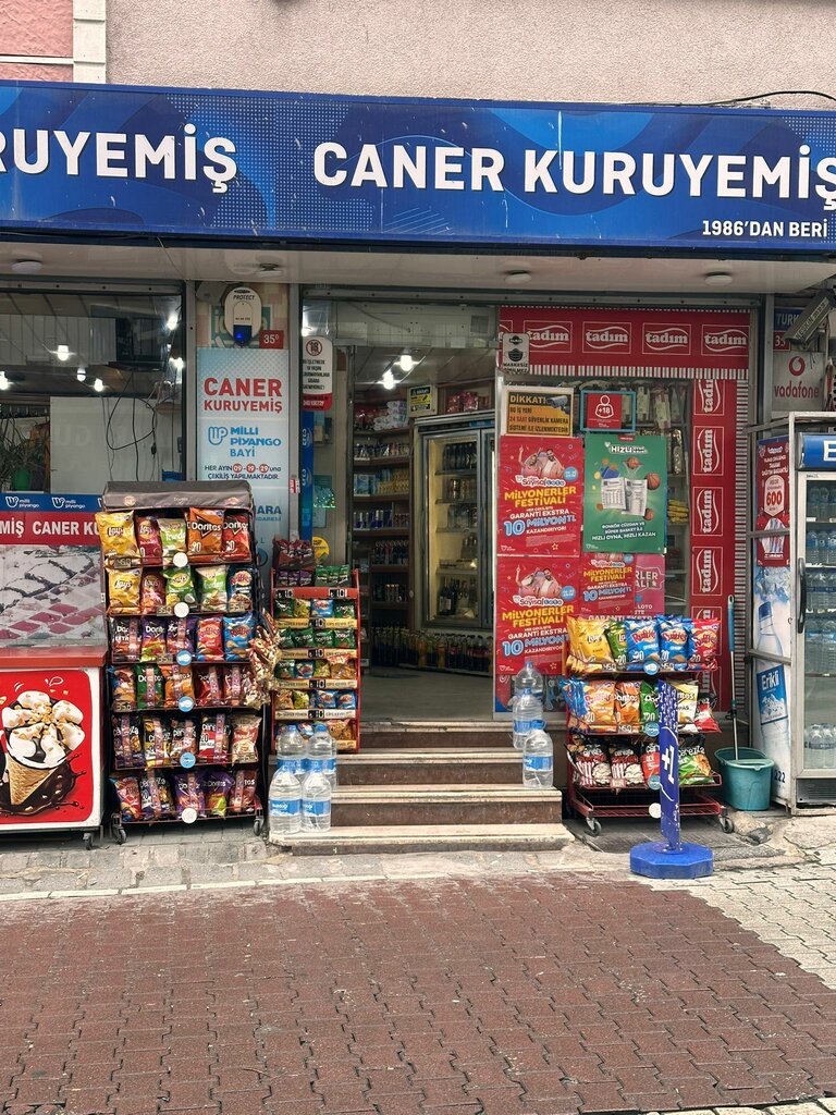 Market Caner Kuruyemiş, İstanbul, foto