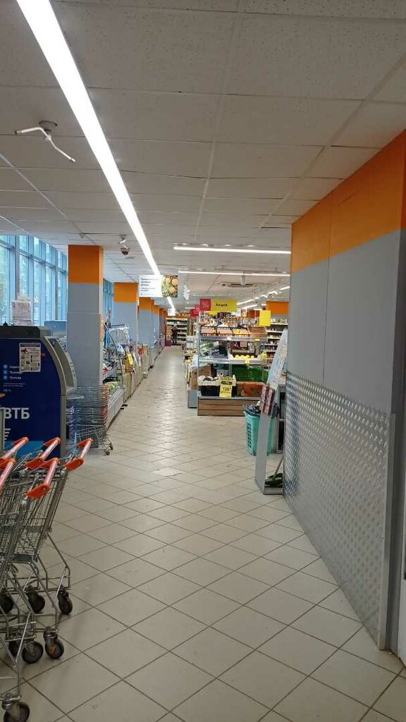 Süpermarket Dixi, Yaroslavl, foto