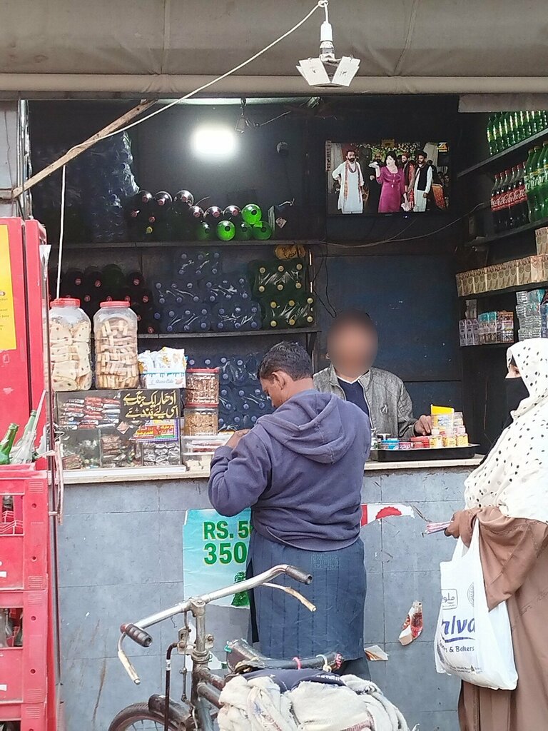 Tütün, sigara mağazaları Tobacco and Smoking Accessories Shop, Lahor, foto