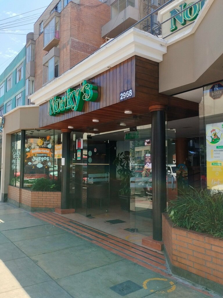 Kanatlı hayvan ürünleri ve yumurta Norkys, Lima, foto