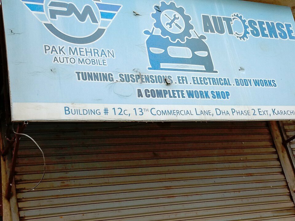 Otomobil yedek parçaları Pak mehran, Karaçi, foto