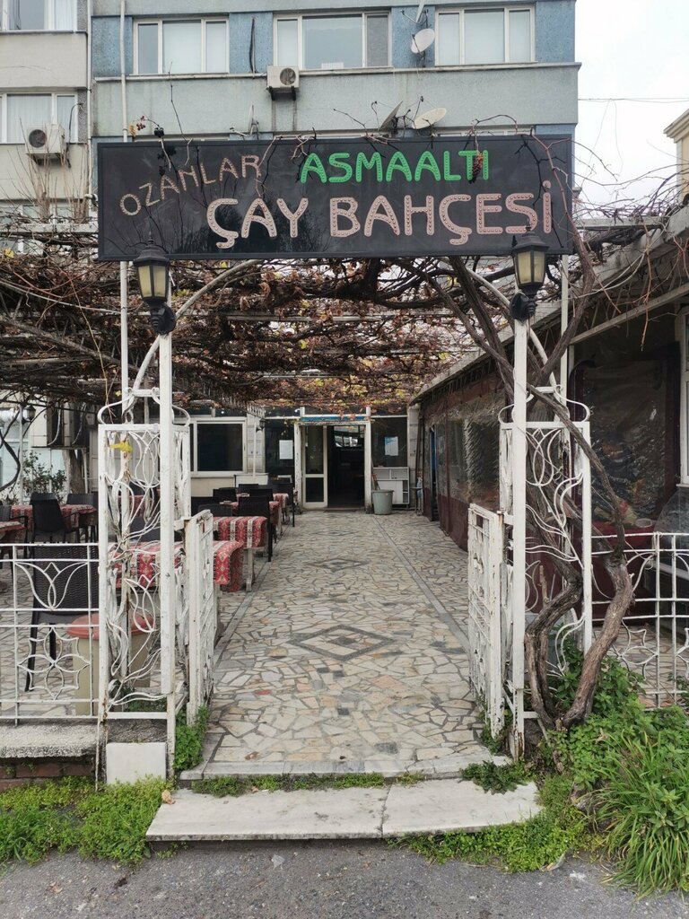 Kahve dükkanı Ozanlar Asmaaltı Çay Bahçesi, İstanbul, foto