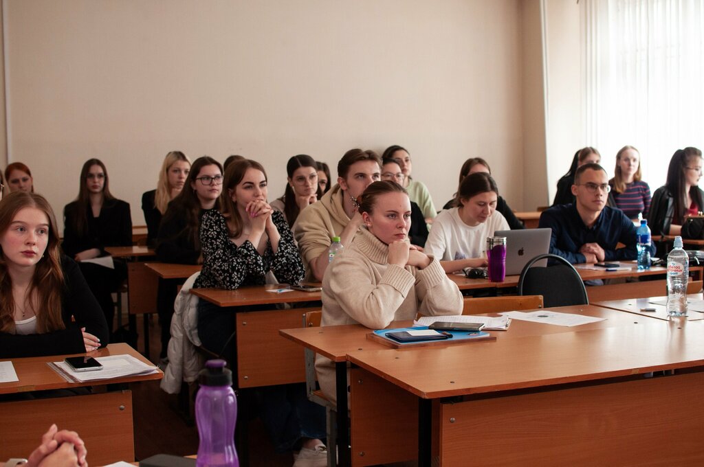 Eğitim altyapısı Yaroslavsky gosudarstvenny universitet im. P. G. Demidova Fakultet psikhologii, Yaroslavl, foto