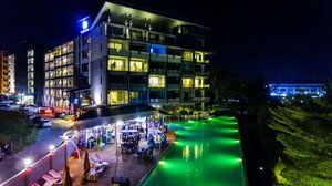 The Par Phuket (Phuket, Phuket), otel