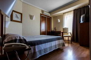 Torreluz Aparthotel (Autonomous Community of Andalusia, Almería, Almeria, Plaza Flores, 8), otel  Endülüs'ten