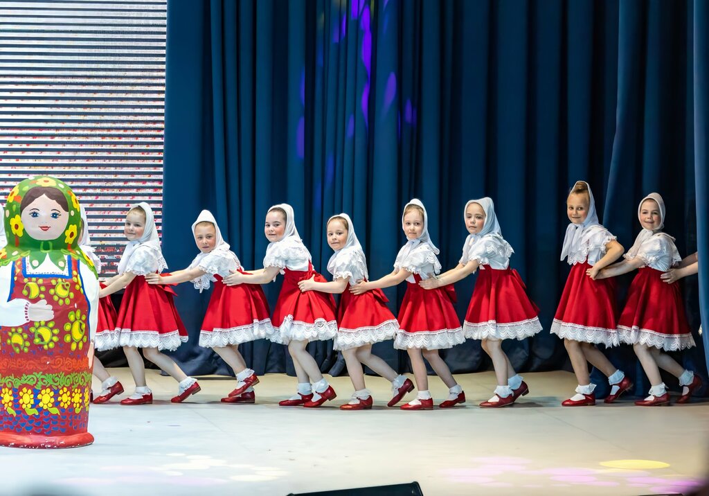 Müzik ve dans grupları Ansambl narodnogo tantsa Kalinka, Moskova, foto