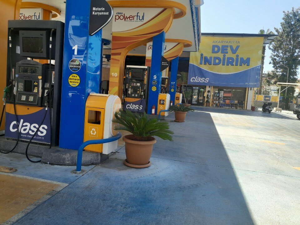 Benzin istasyonu Class Oil, Alanya, foto