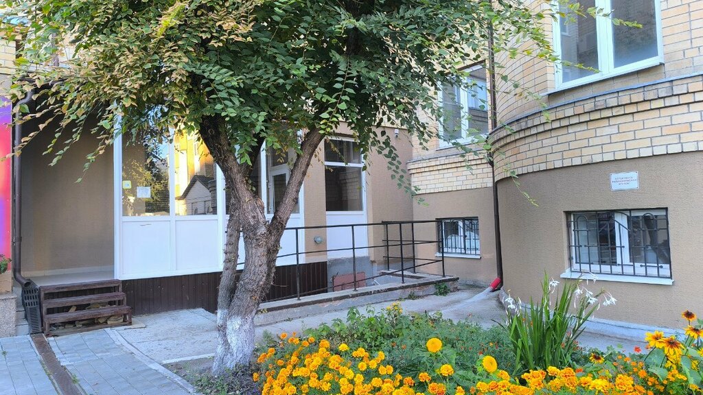 Bina, site yönetimi TSZh Ozyornyye arkady, Tiumen, foto