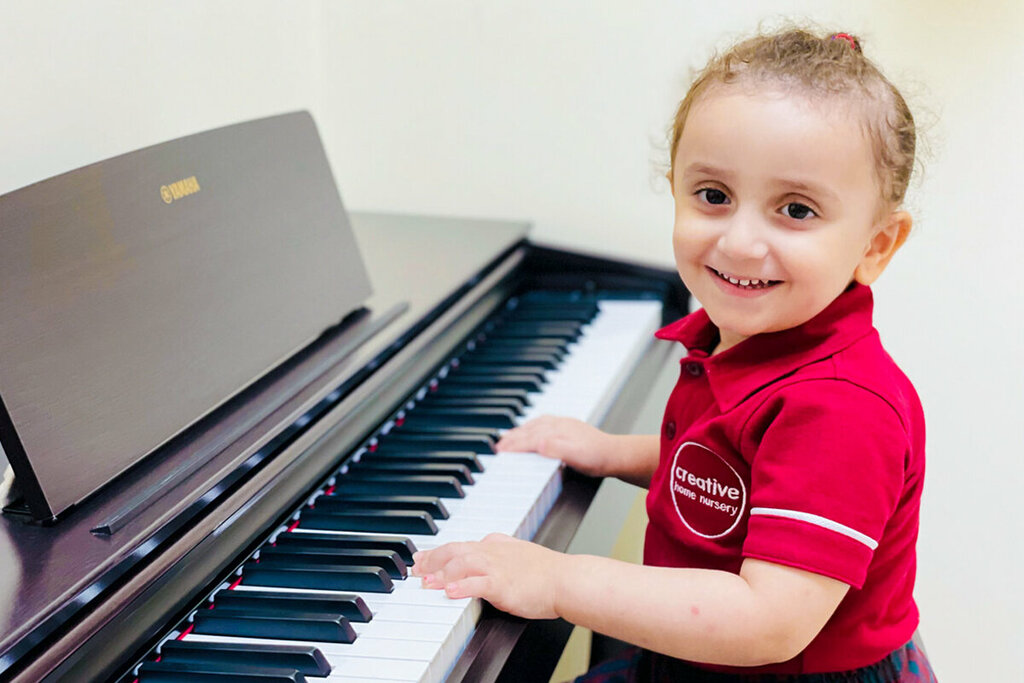 Müzik okulları ve konservatuarlar Opera Music and Arts Center, Sharjah, foto