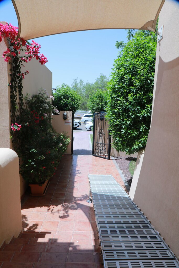 Güzellik salonu Beautiful Mind Pharmacy - Sole Proprietorship L. L. C., Abu Dabi, foto