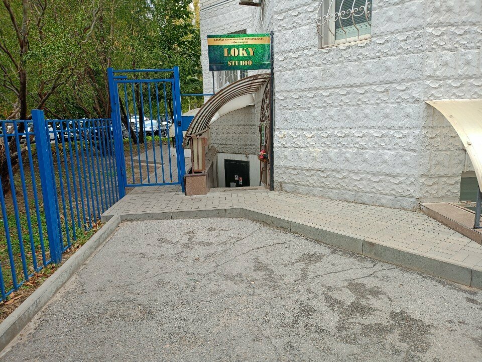 Bina, site yönetimi ТСЖ 8-я Воздушная, 9а, Volgograd, foto