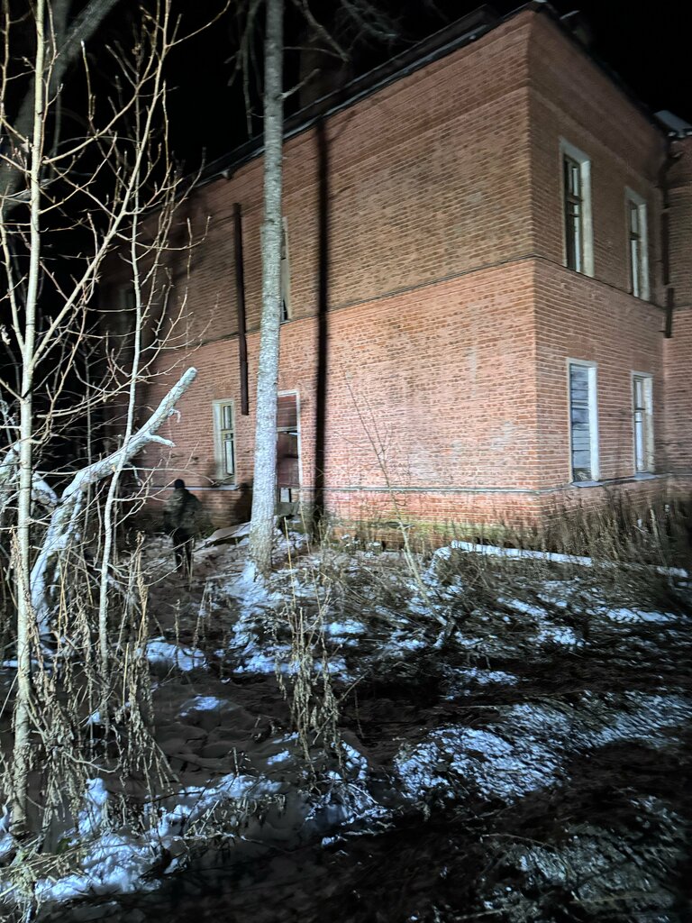 Turistik yerler Плещеевская школа, Kostromskaya oblastı, foto