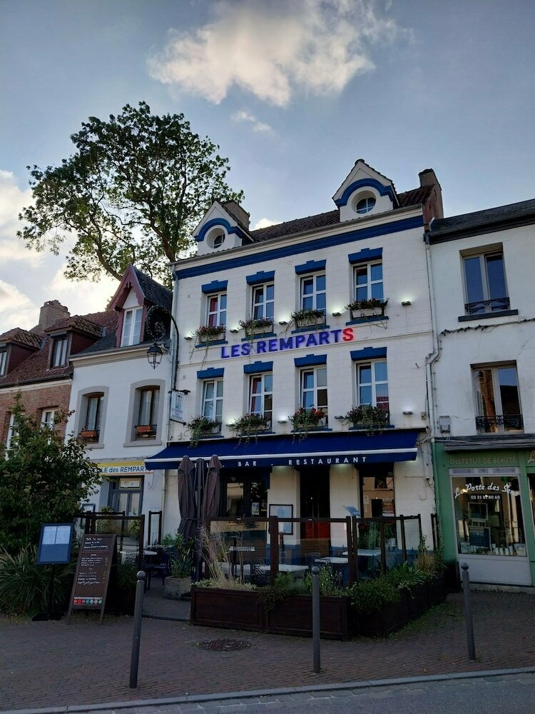 Otel Hôtel-Restaurant Les Remparts, , foto