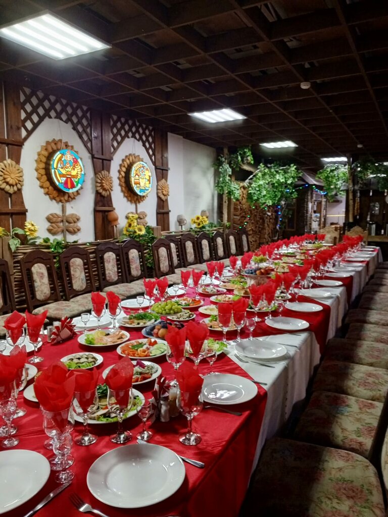 Kantin, yemekhane Дрова, Surgut, foto