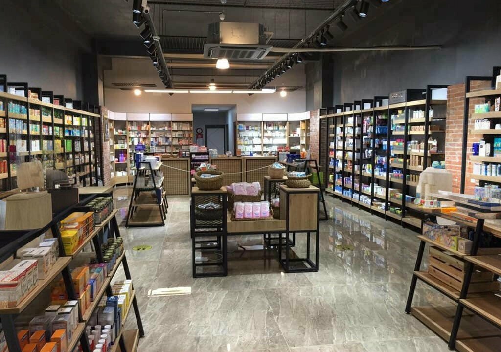 Eczaneler Yarımada Ilgın Eczanesi, Karaburun, foto