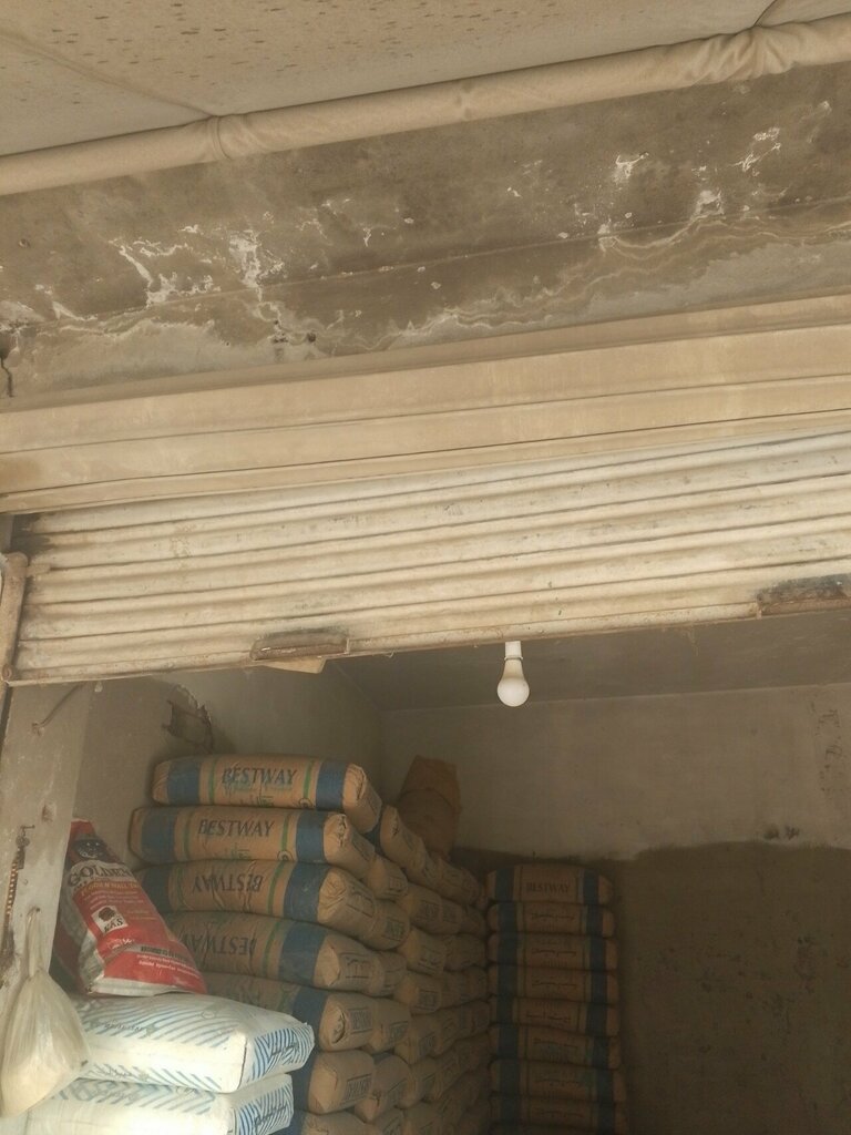 Yapı mağazası Sheikh Building Material Store, Lahor, foto