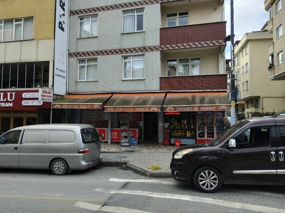 Market Özyurtlar Market, İstanbul, foto