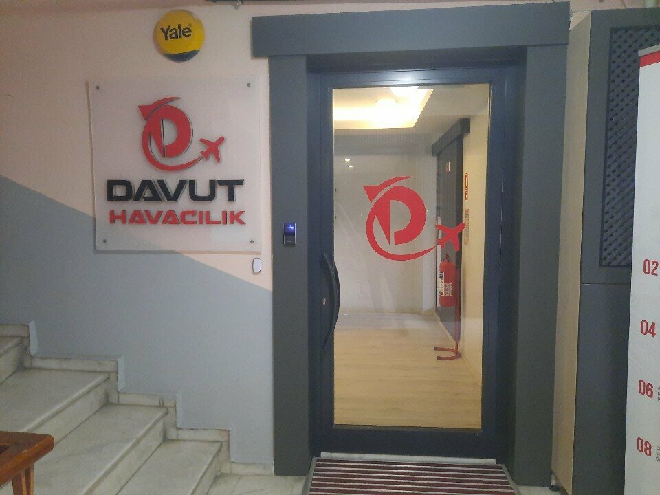Uçuş kulüpleri Davut Uçuş Okulu, İstanbul, foto