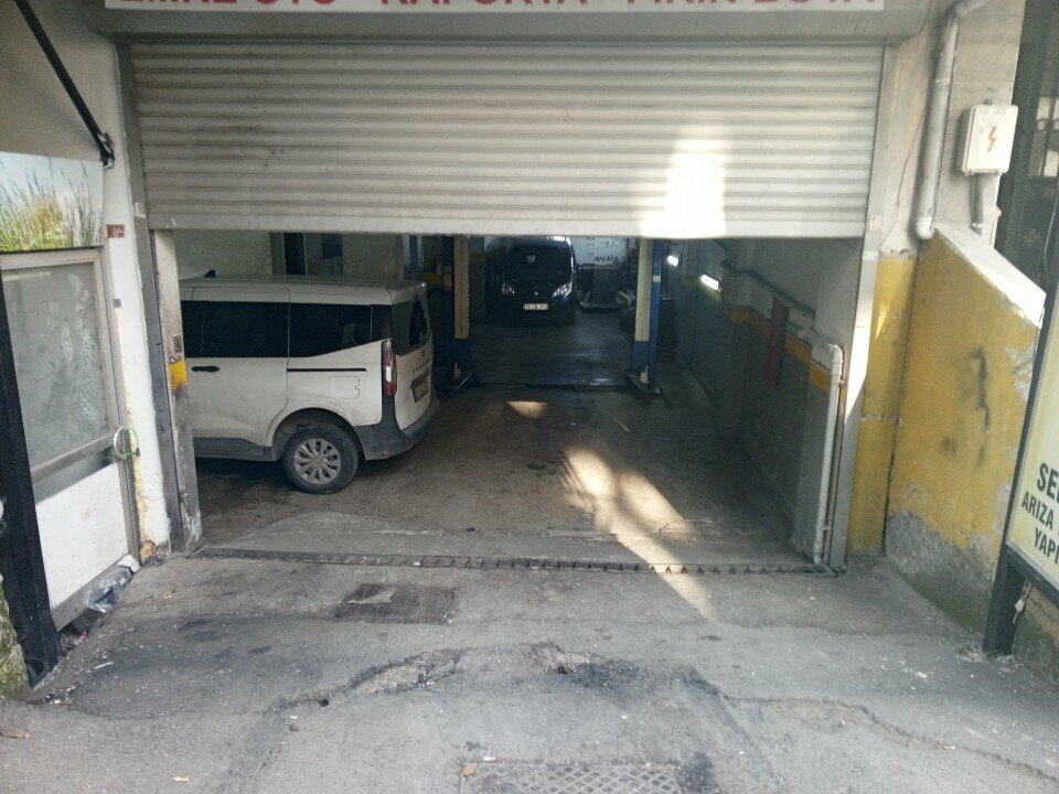 Otomobil servisi Renault Özel Servisi - Emre Oto, İstanbul, foto