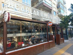 Acarlar Unlu Mamülleri (Hakimevleri Mah., İnönü Cad., No:419, Karabağlar, İzmir), pasta, şekerleme ve tatlı  İzmir'den