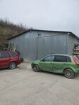 Kaban-Avto (Виноградная улица No:15А), otomobil servisi  Aluşta'dan