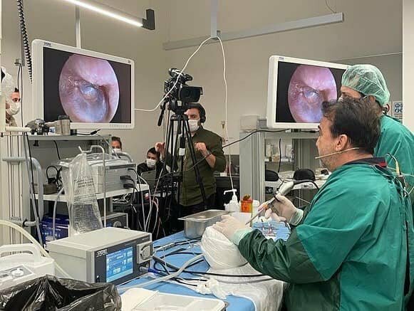 Özel muayenehaneler Prof. Dr. Enis Alpin Güneri, İzmir, foto